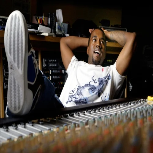 10 Best Music Producers All The Time - Siachen Studios