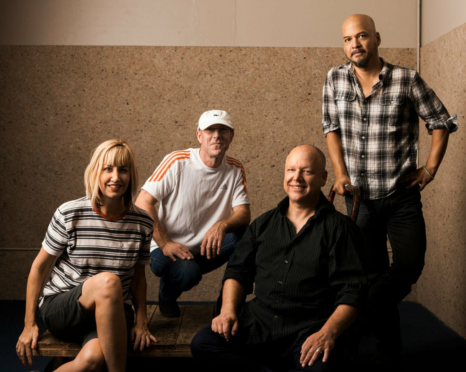 Exploring the Icons of Alternative Rock: 15 Best Bands