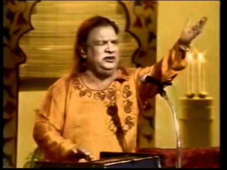 20 Best Famous Pakistani Singers Of All Time Siachen Studios