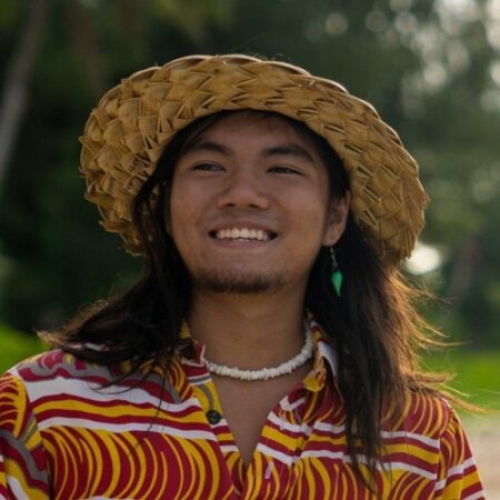 20 Best Famous Hawaii Singers & Musicians Of All Time