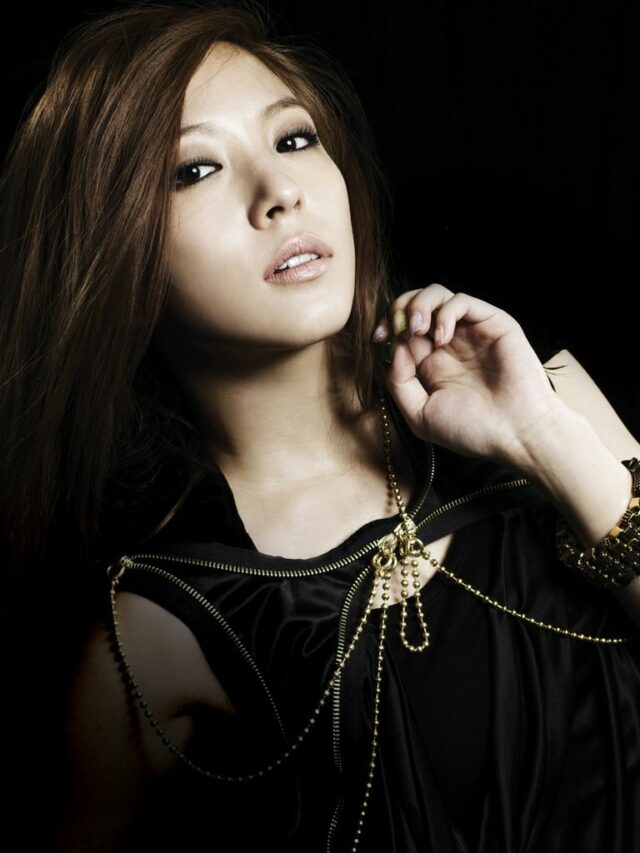 15 Most Popular Korean Singers Of All Time