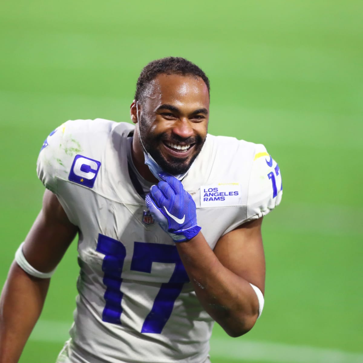 20 Hottest NFL Football Players You Should Know